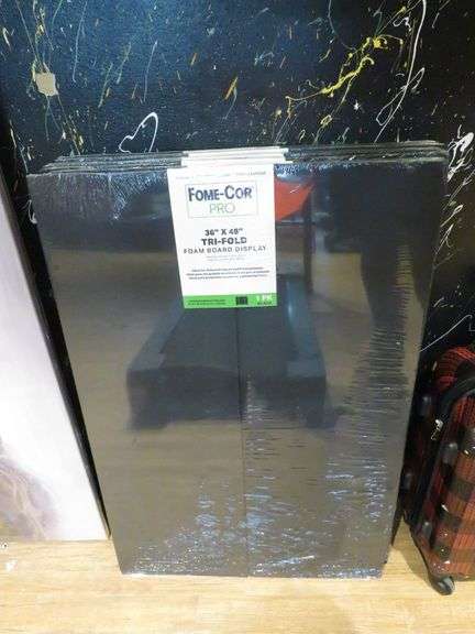8) Fome-Cor Pro Tri Fold Board Display - Prime Time Auctions, Inc.