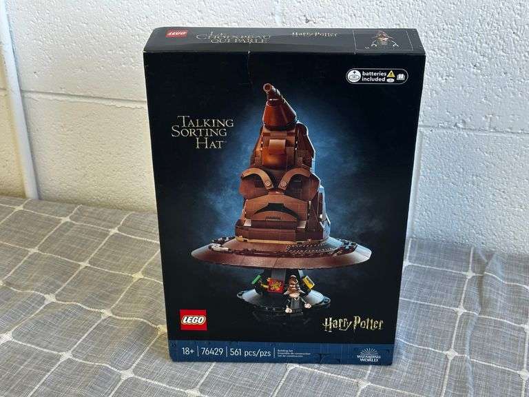 Lego Talking Sorting Hat - Prime Time Auctions, Inc.