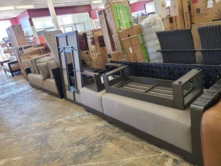Outdoor Patio Set - Prime Time Auctions, Inc.