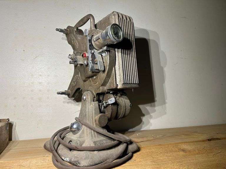 Keystone Model A-82 Projector - Prime Time Auctions, Inc.