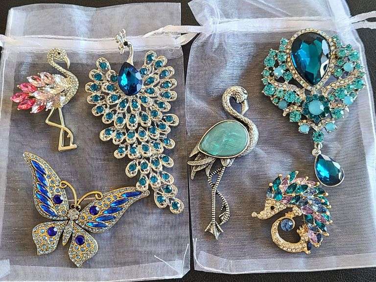 6) Multi-Colored Brooches - Prime Time Auctions, Inc.