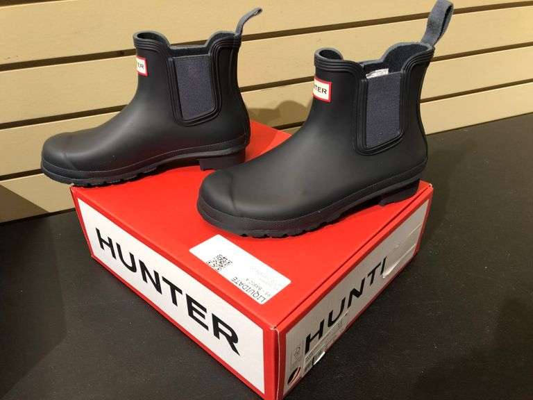 Hunter Original Chelsea Boot - Prime Time Auctions, Inc.