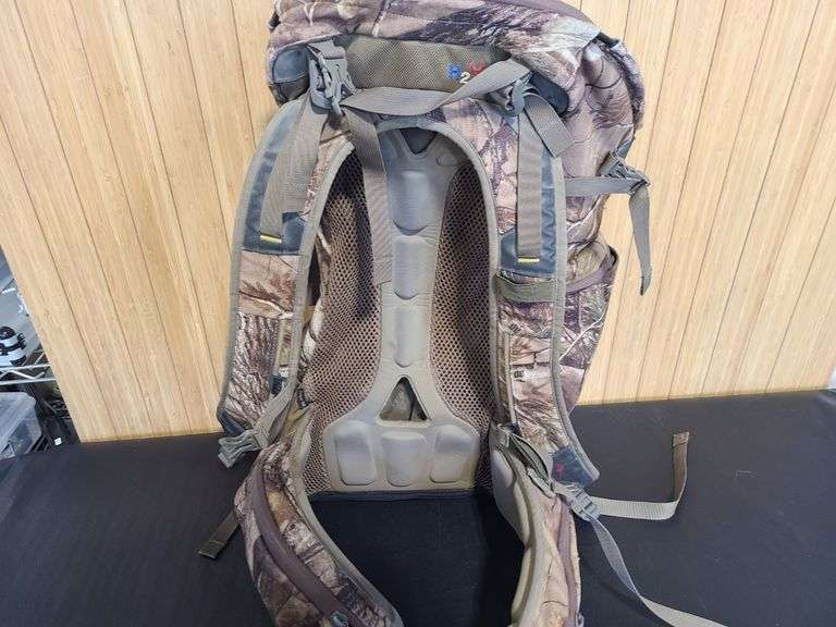 Badlands Hunting Backpack - Prime Time Auctions, Inc.