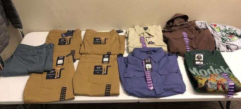 Men's XX-Large Clothing - 10 Pieces - Prime Time Auctions, Inc.