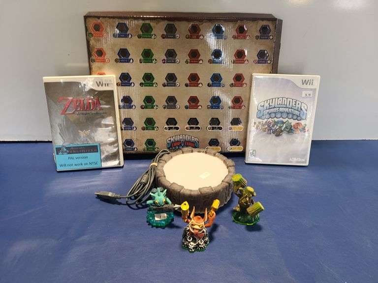 Wii The Legend of Zelda Twilight Princess, Skylanders Spyro's Adventure ...