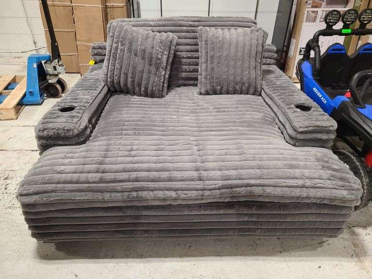 Oversized Cozy Chaise Lounger with Dual Cup Holders* - Prime Time ...