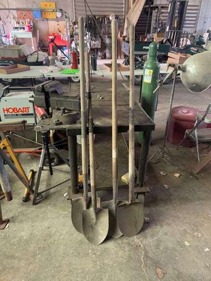 4) Shovels - Prime Time Auctions, Inc.