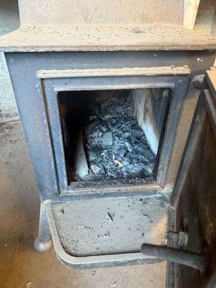Fisher Wood Stove - Prime Time Auctions, Inc.