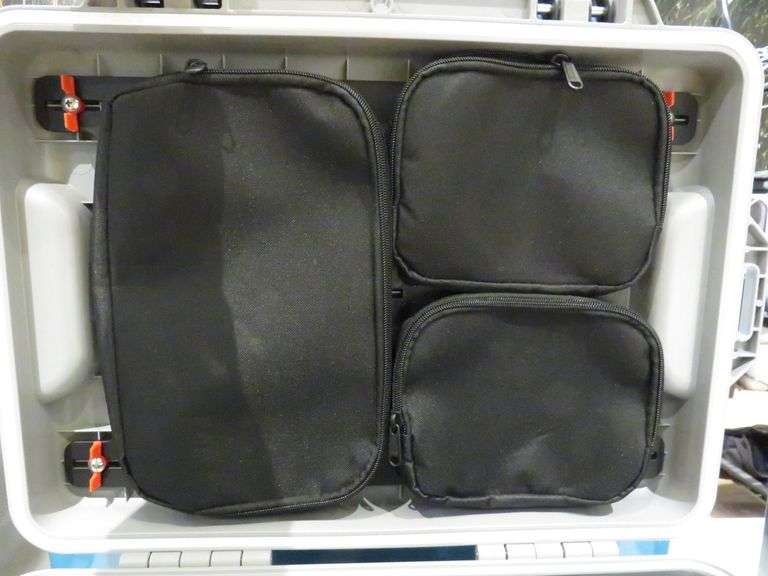 Coho Pack and Carry box - Prime Time Auctions, Inc.