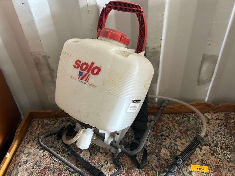 Solo Lawn Sprayer - Prime Time Auctions, Inc.
