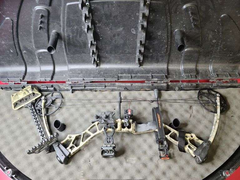 Mission Compound Bow with Case - Prime Time Auctions, Inc.