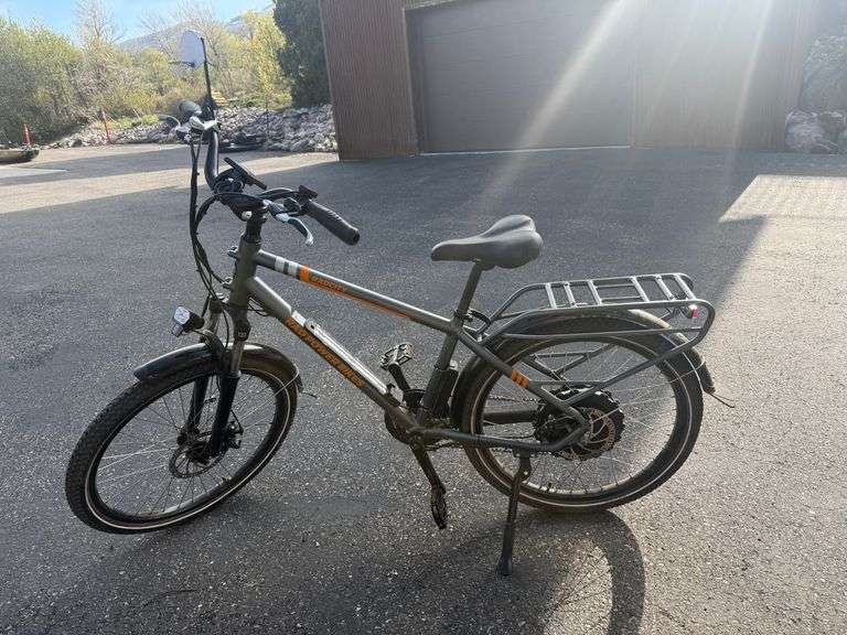 RadCity Rad E-Bike, Battery and Key, Charger - Prime Time Auctions, Inc.