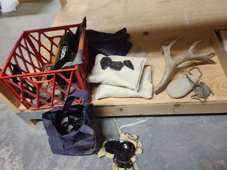 Flint Knapping Kit For Knife Making - Prime Time Auctions, Inc.