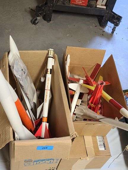 Assorted Rockets, Rocket Making Supplies - Prime Time Auctions, Inc.