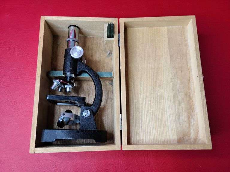Microscope with Wood Box Case - Prime Time Auctions, Inc.