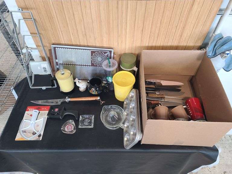 Kitchen Knives, Coffee Cups, Cupcake Pans, Juicer, Thermos, Warming ...
