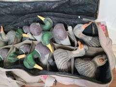 Dakota Decoy 12-Slot Duck Decoy Bag with Duck Decoys - Prime Time ...