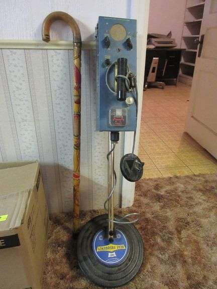 Gold Master Mineral & Metal Detector, Cane - Prime Time Auctions, Inc.
