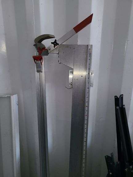 Miter Table, Clamp & Cut Edge Guide - Prime Time Auctions, Inc.