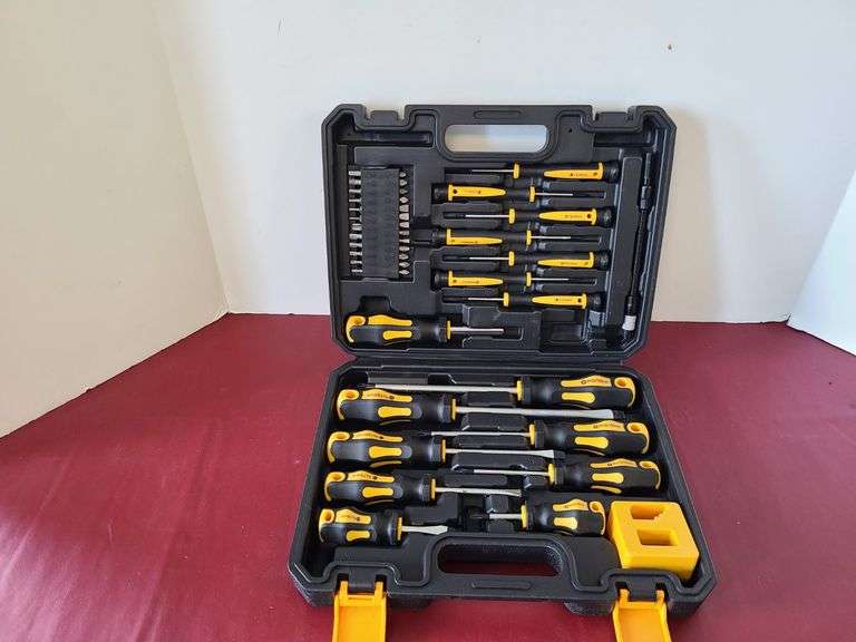 Amartisan Tool Set - Prime Time Auctions, Inc.