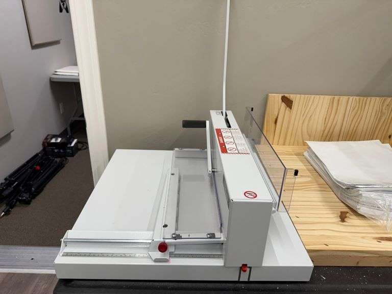 Ideal 4300 Guillotine Machine - Prime Time Auctions, Inc.