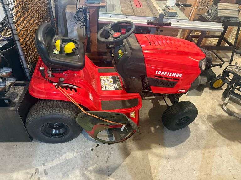 Craftsman T110K Riding Lawn Mower - Prime Time Auctions, Inc.