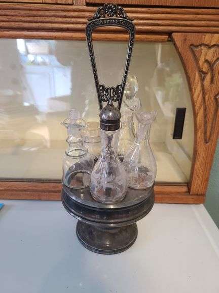 Cruet Bottle Holder Set - Prime Time Auctions, Inc.