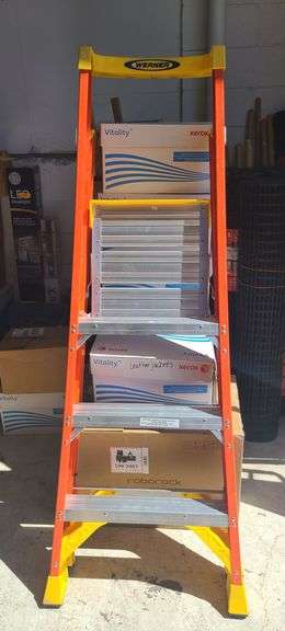Werner 3' Ladder - Prime Time Auctions, Inc.