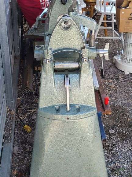 Wood Master Lathe with Tools - Prime Time Auctions, Inc.