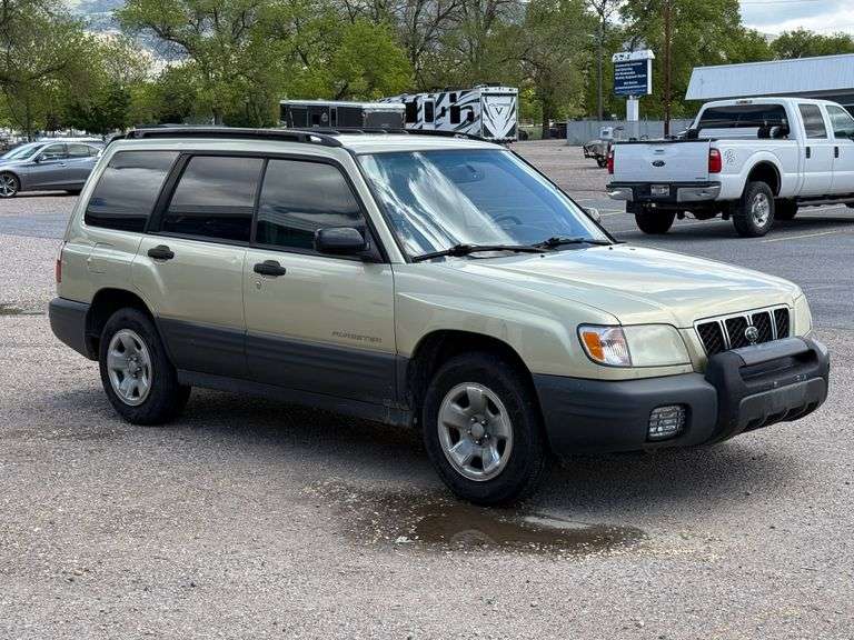 2002 Subaru Forester L - Prime Time Auctions, Inc.