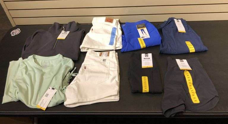 Women's Medium Clothing - 8 Pieces - Prime Time Auctions, Inc.