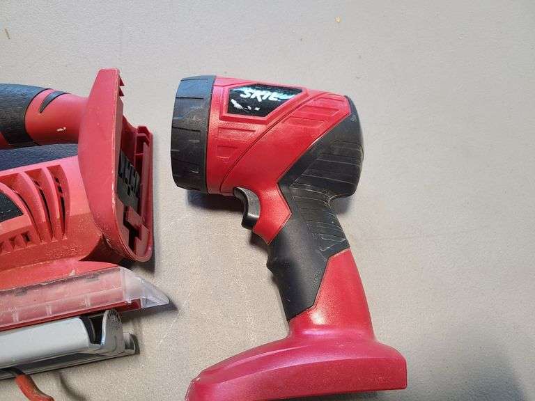 *Craftsman and Skill Hand Tools - Prime Time Auctions, Inc.