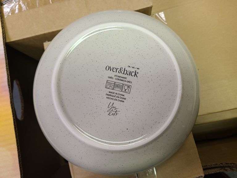 Over&Back Dinnerware Set - Prime Time Auctions, Inc.