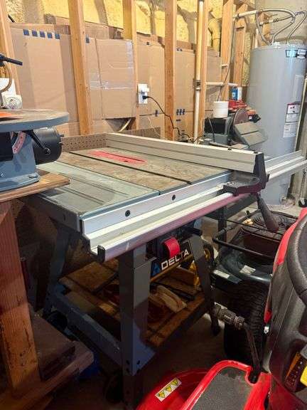 Delta 10" Professional Table Saw - Prime Time Auctions, Inc.