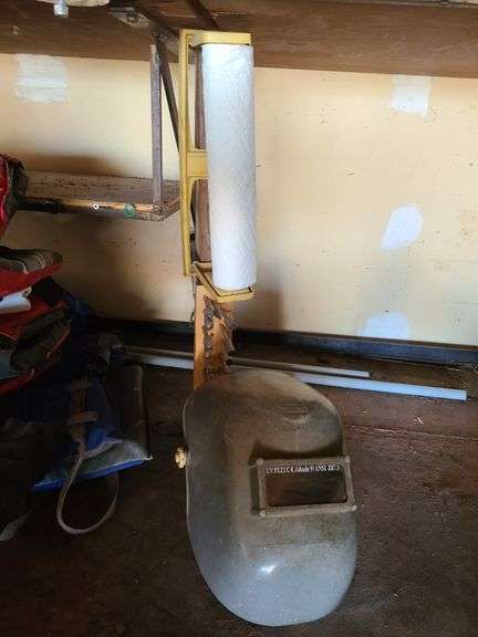 Welding Mask, Paper Towel Holder - Prime Time Auctions, Inc.