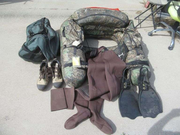 Stearns Float Tube, Flippers, Shoes-8, Waders, Bag - Prime Time ...