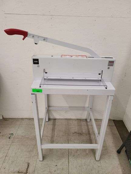 Triumph 4300 Manual Ream Paper Cutter - Prime Time Auctions, Inc.