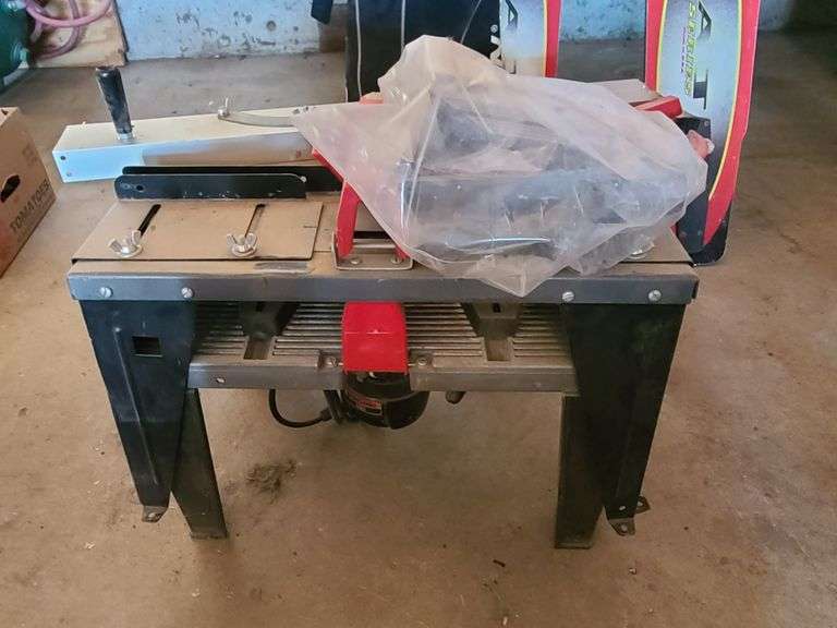 Router/Saber Saw Table - Prime Time Auctions, Inc.