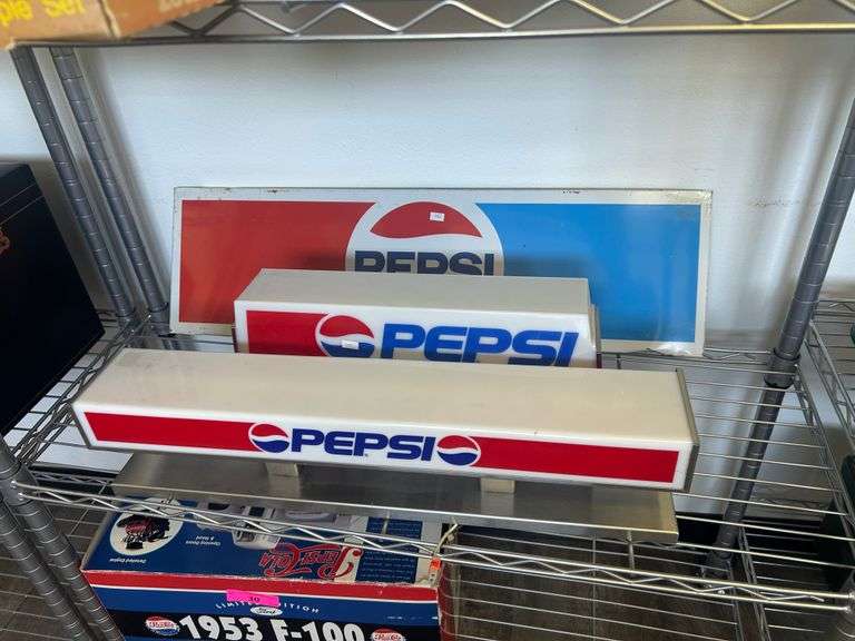 Pepsi Light Up Signs - Prime Time Auctions, Inc.
