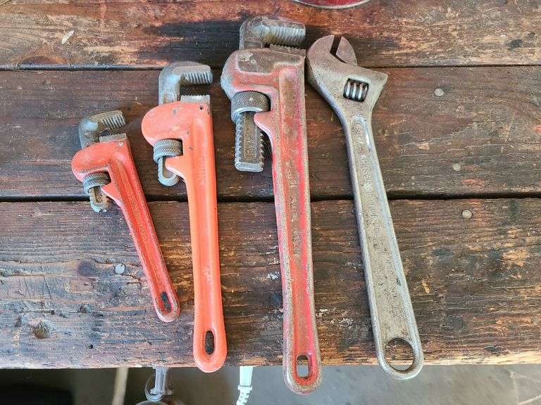 3) Pipe Wrenches, Adjustable Wrench - Prime Time Auctions, Inc.