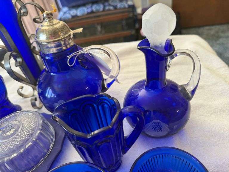 Assorted Blue Glassware - Prime Time Auctions, Inc.