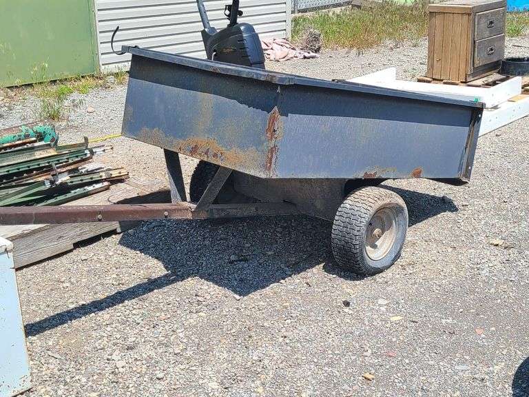 Lawn Cart - Prime Time Auctions, Inc.