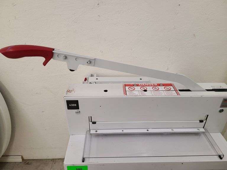 Triumph 4300 Manual Ream Paper Cutter - Prime Time Auctions, Inc.