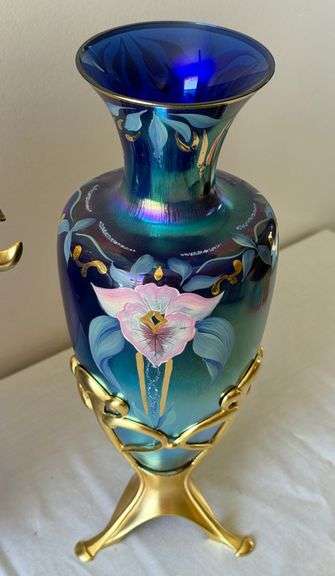 Fenton Favrene Decorated Amphora Vase with Stand, Fenton 1997 ...