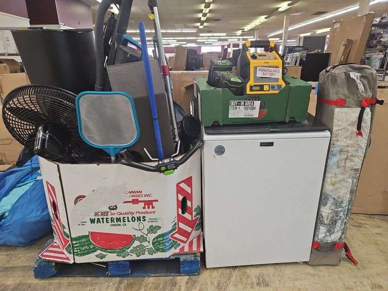 * Collection of Damaged and Broken Items - Prime Time Auctions, Inc.