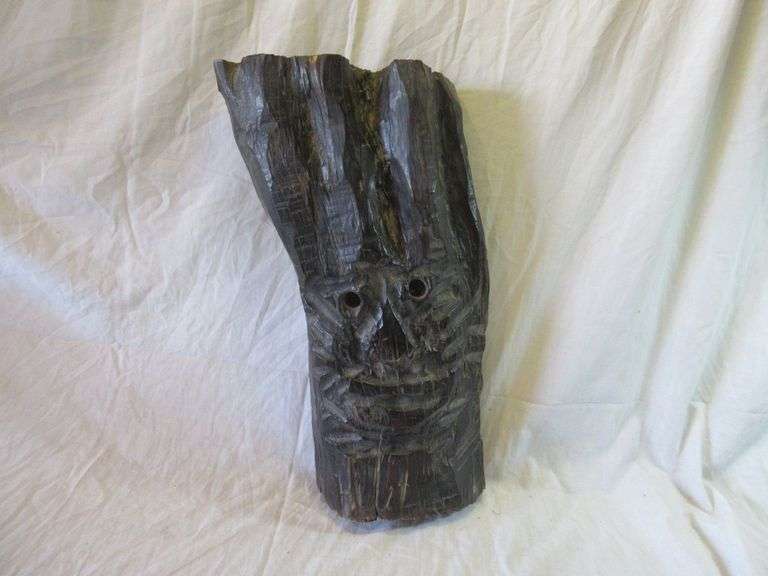 Hand Carved Tree Face Wall Plaque - Prime Time Auctions, Inc.