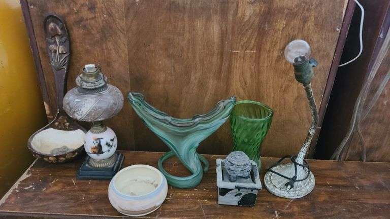 Oil Lamp, Lamp, Decorative Ladle, 2) Vase, Fountain, Pottery Bowl ...