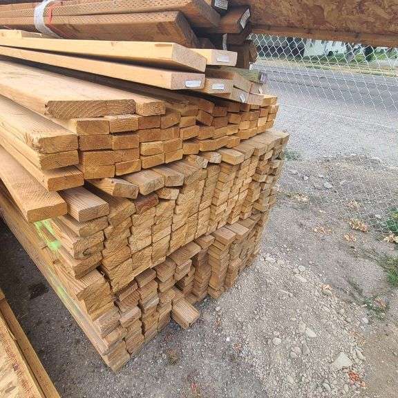 Bundles of Lumber - Prime Time Auctions, Inc.