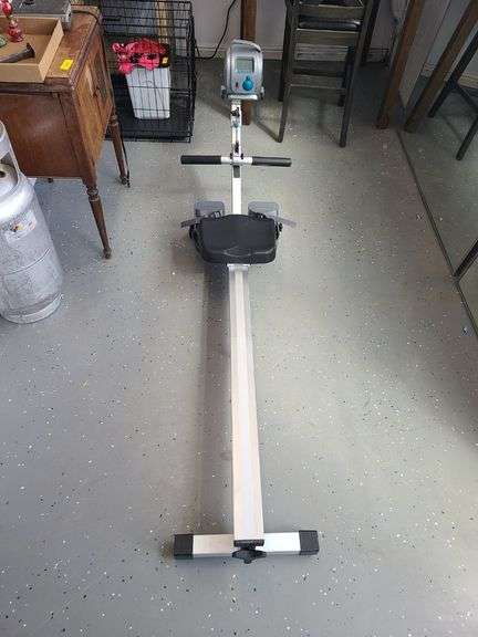 Whipr Rower - Prime Time Auctions, Inc.