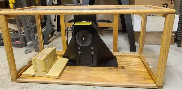 Bird Fleshing Wire Wheel w/Case - Prime Time Auctions, Inc.